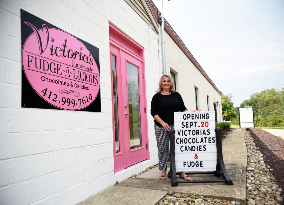 A sweet shop After 7 years online, Victoria’s Fudge-a-licious opens a ...